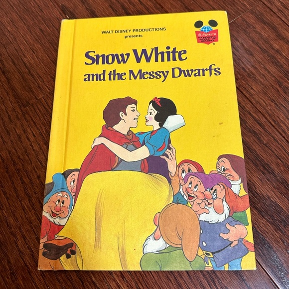 Disney | Other | Vintage Disneys Snow White And The Messy Dwarfs | Poshmark